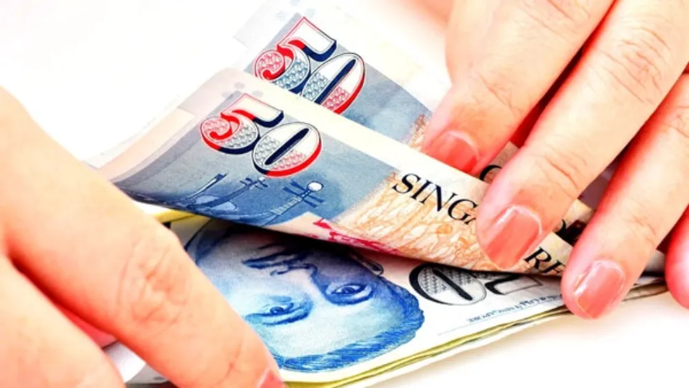 Year-end bonus: How it works and what to expect?