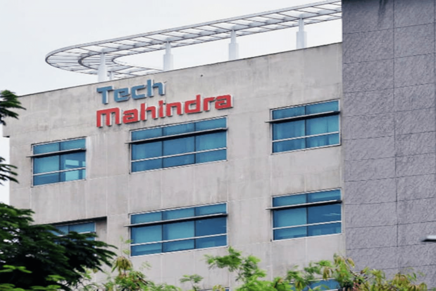 Working at Tech Mahindra Singapore: Culture, Benefits & Leadership