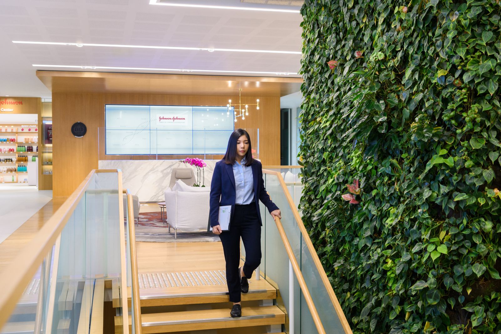 Johnson & Johnson Singapore: Culture, Benefits and Leadership