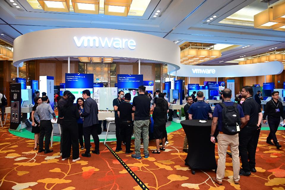 Working at VMware Singapore: Company History, Culture, Benefits, and ...